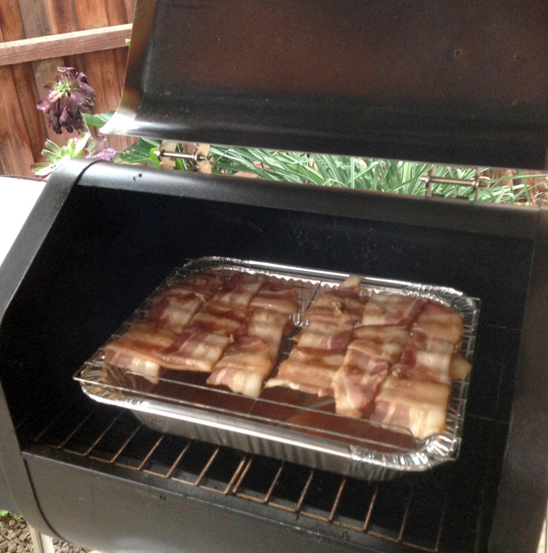 Recipe- Pig Candy Burger - Green Mountain Grills Blog
